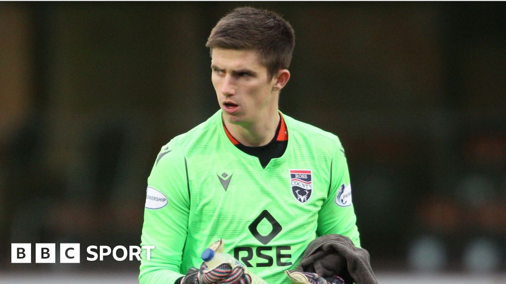 Ross Doohan: Celtic goalkeeper joins Tranmere Rovers on loan - BBC Sport