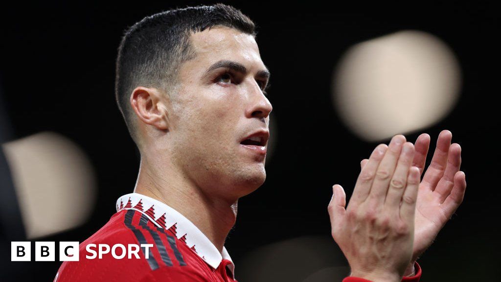 Cristiano Ronaldo: Manchester Utd explore legal action to force player ...