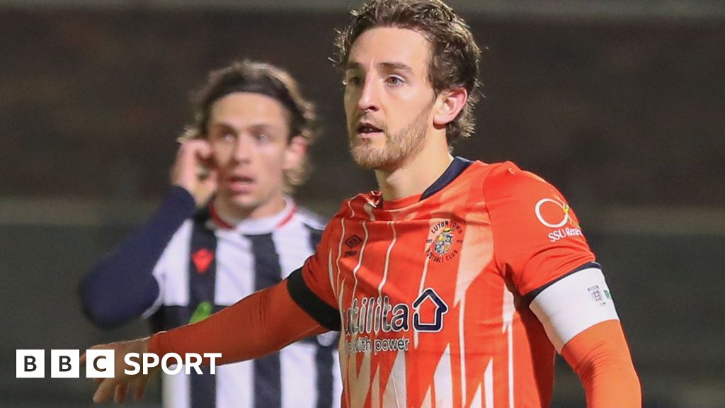 Tom Lockyer: Luton defender thanks fans for seeing 'bigger picture ...