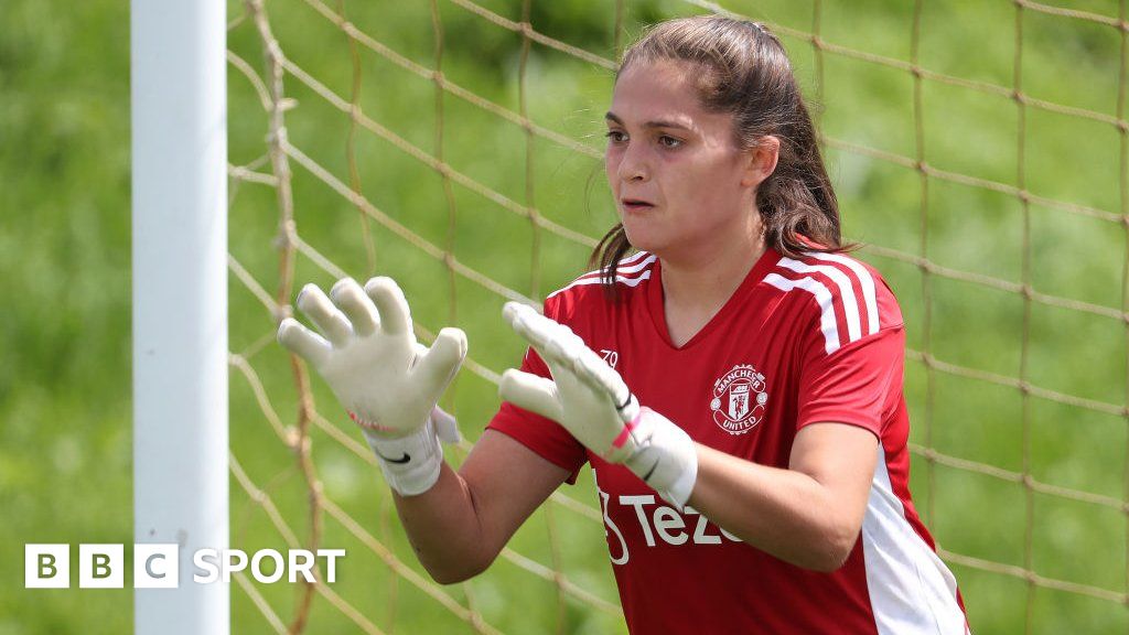 Safia Middleton-Patel: Coventry United sign Manchester United keeper on ...