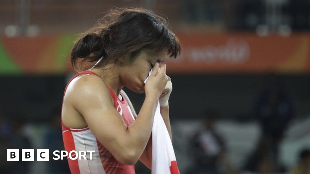 Rio Olympics 2016: Wrestler Kaori Icho makes history with fourth straight gold - BBC Sport
