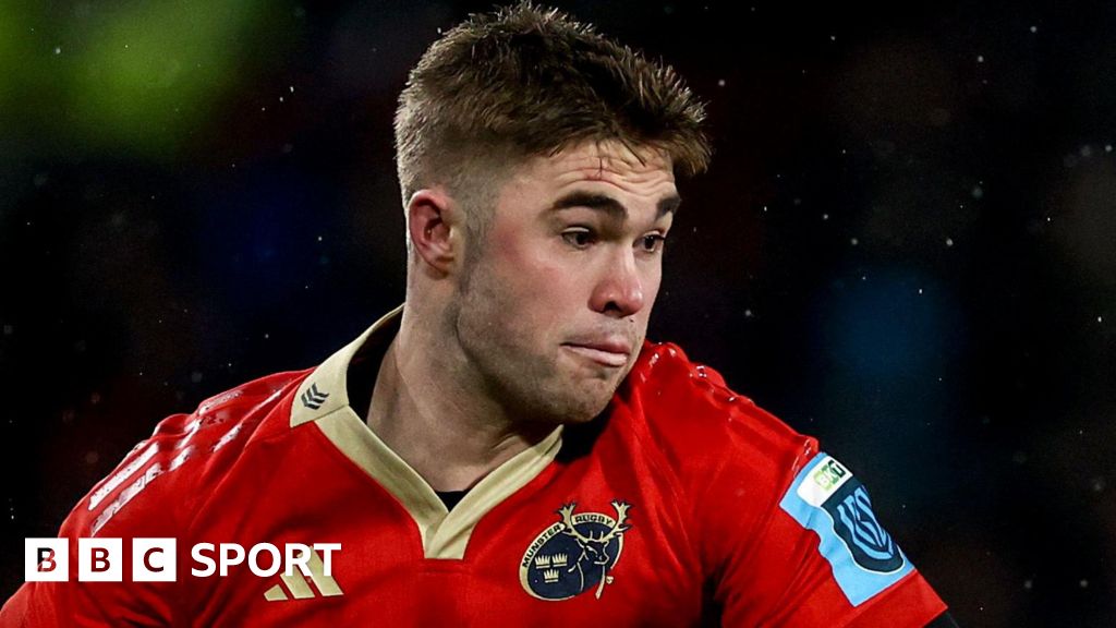 Jack Crowley: Munster and Ireland fly-half named URC players' player of ...