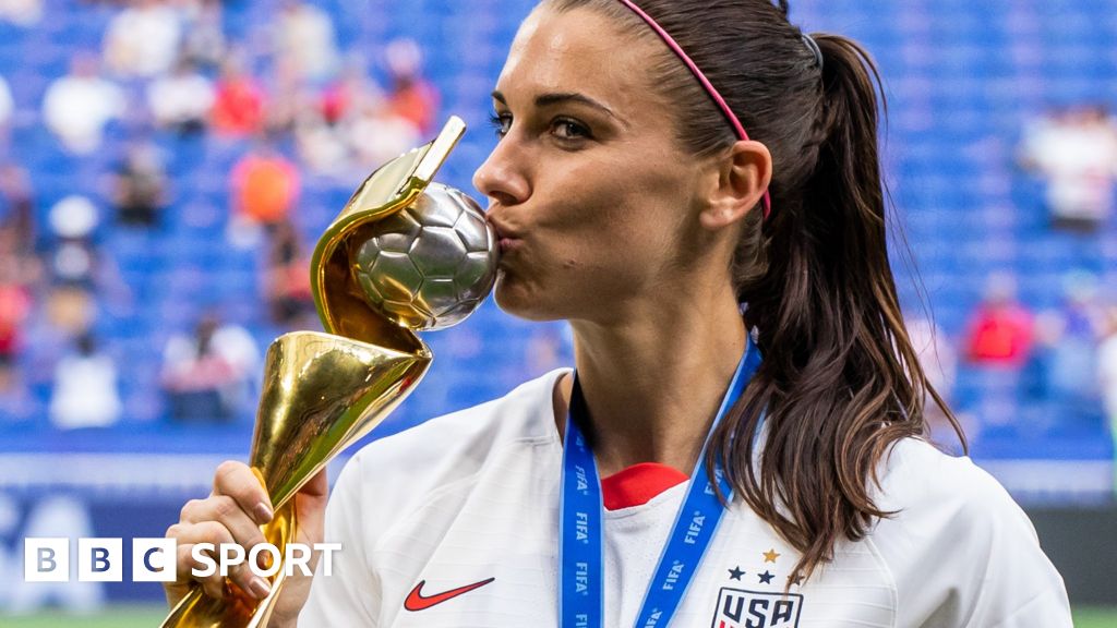 Alex Morgan: USA striker to join WSL side Tottenham Hotspur - BBC Sport