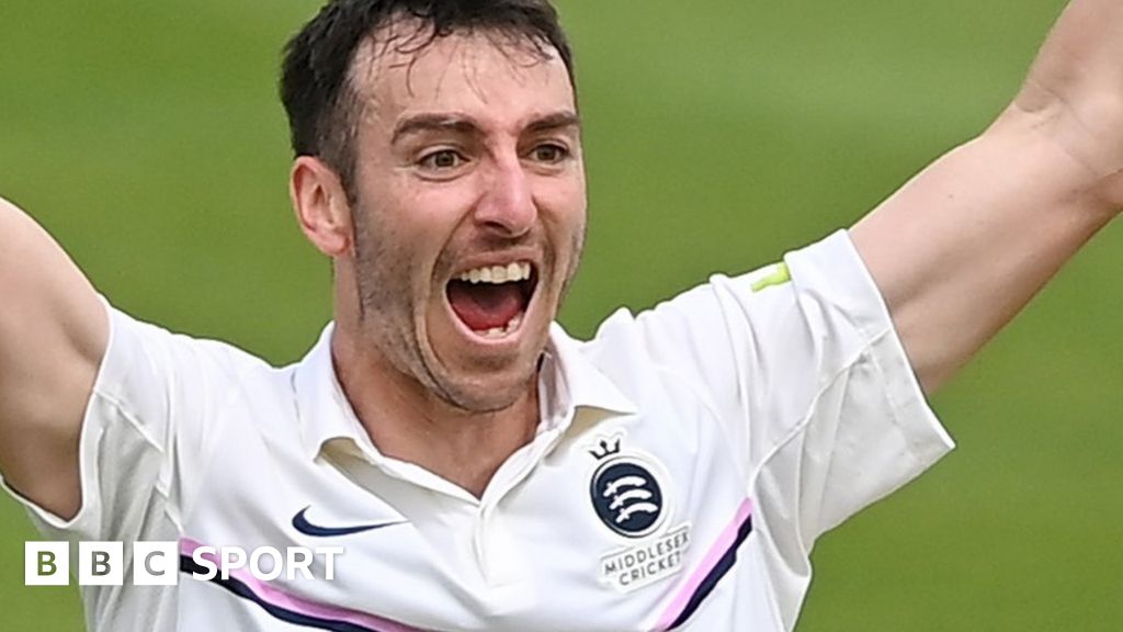 County Championship: Toby Roland-Jones haul sets up Middlesex win over ...