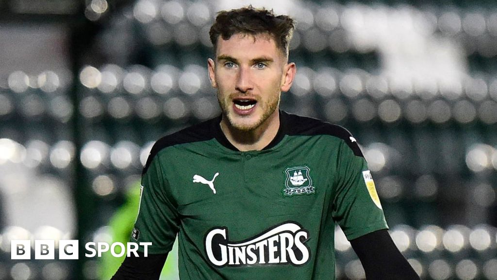 Danny Mayor red card: Plymouth Argyle boss Ryan Lowe to complain about ...