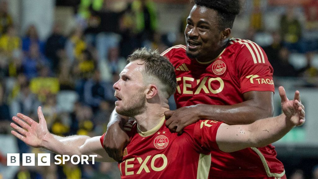BK Hacken 2-2 Aberdeen: Barry Robson's side recover to draw with Swedes in Europa League - BBC Sport