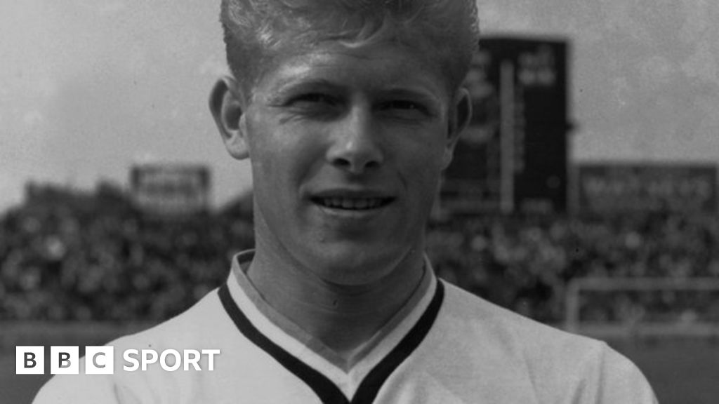Ray Pointer: Former Burnley striker dies aged 79 - BBC Sport