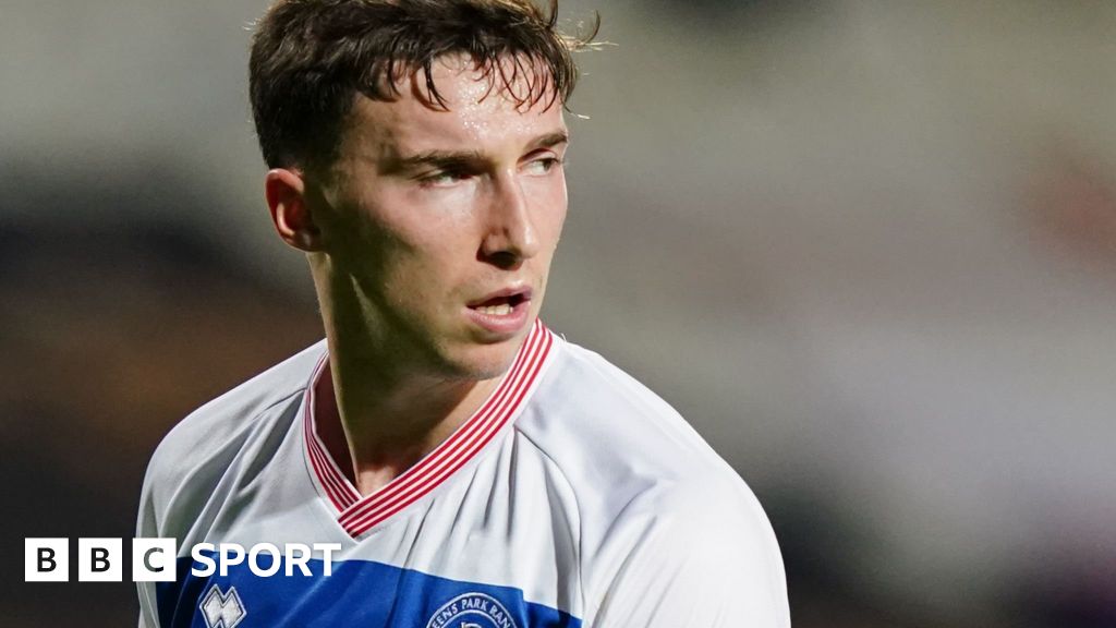 Conor Masterson: QPR defender joins Swindon Town on loan - BBC Sport