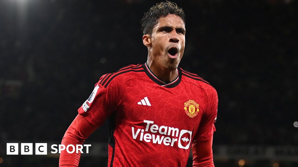 Manchester United 1-0 Wolverhampton Wanderers: Raphael Varane heads ...