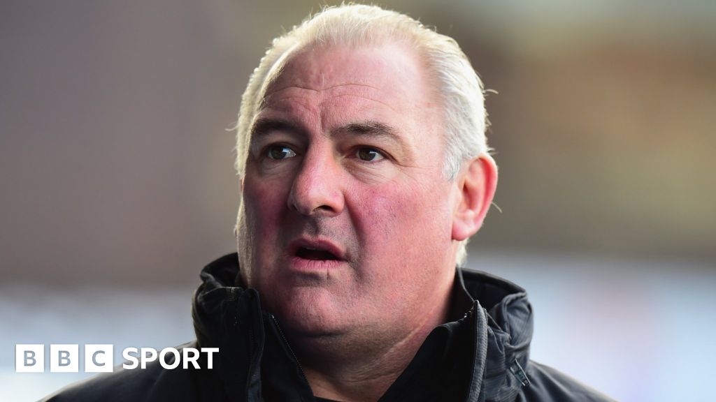 Worcester Warriors: Gary Gold to remain as Premiership club's director ...