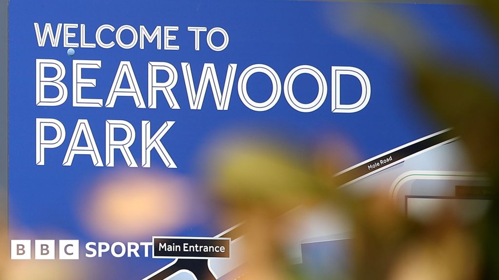 Reading training ground: Wycombe Wanderers in talks to buy Bearwood ...