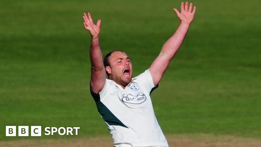 County Championship: Joe Leach takes five wickets before Worcestershire ...