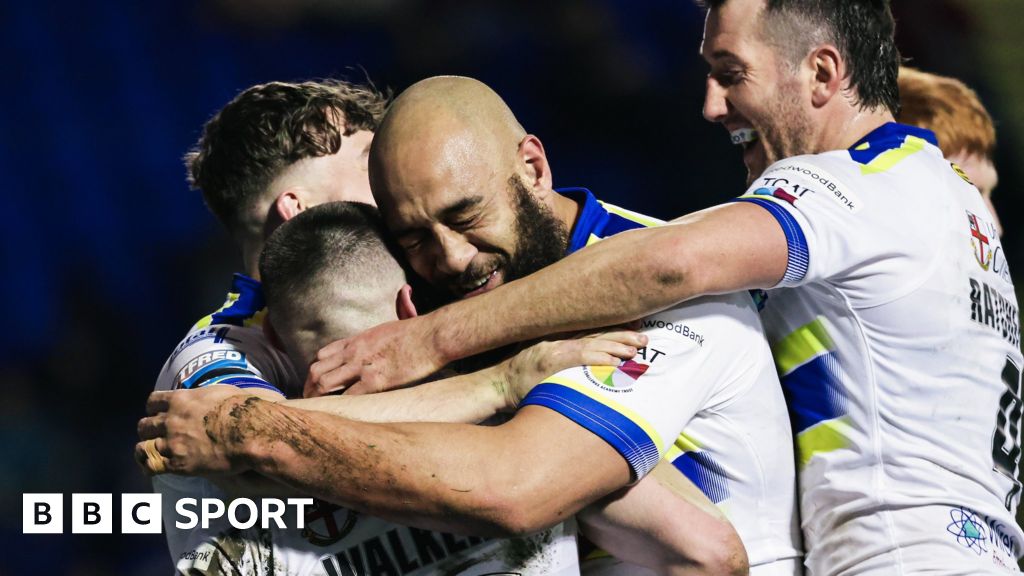 Super League: Warrington Wolves 30-26 Huddersfield Giants - Wire forced ...