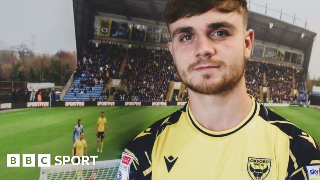 Lewis Bate: Oxford United sign Leeds midfielder on season-long loan ...