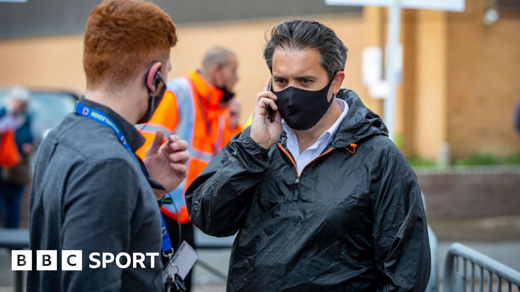 Joe Palmer: AFC Wimbledon chief executive stands down - BBC Sport