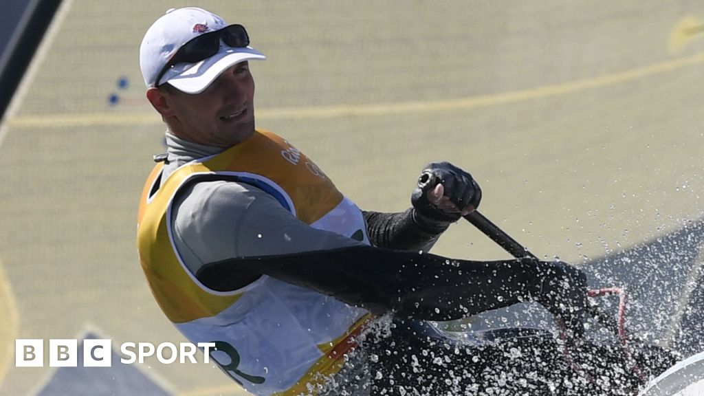 Rio Olympics 2016: Giles Scott guaranteed gold in Finn class - BBC Sport