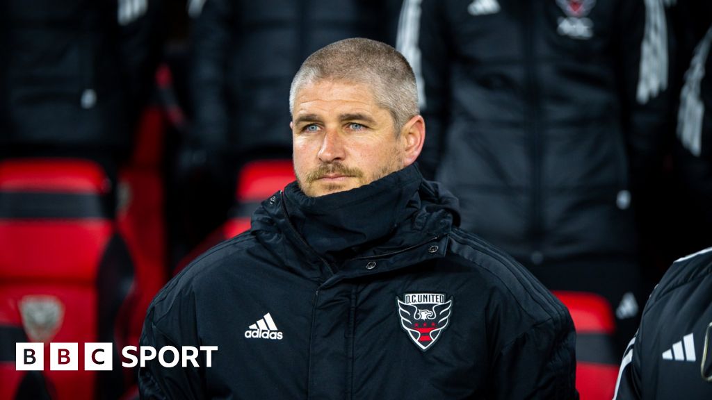 DC United: Ex-Wales player Carl Robinson joins Wayne Rooney's coaching team - BBC Sport