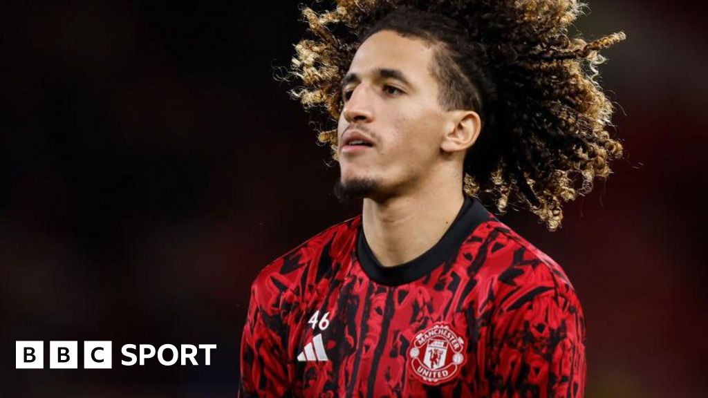 Man Utd news: Burnley interested in Hannibal Mejbri - BBC Sport