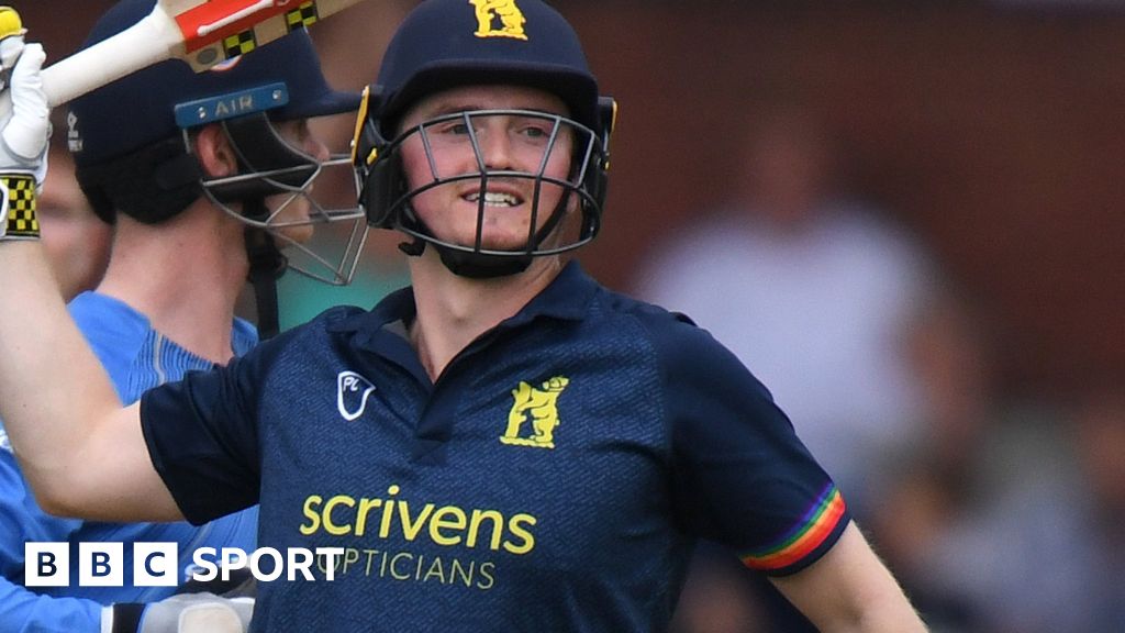 Ed Pollock: Warwickshire batsman rejoins Worcestershire to play all ...
