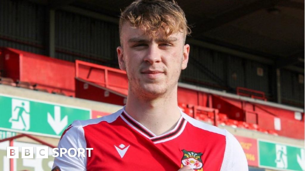 Ryan Austin: Defender signs Wrexham contract extension - BBC Sport