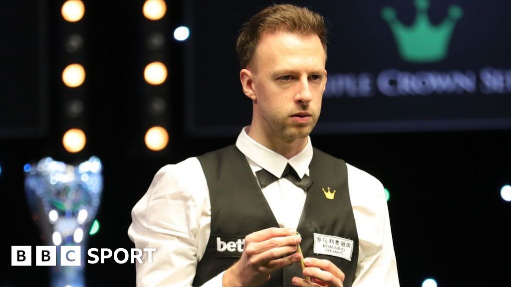 UK Snooker Championship 2020: Judd Trump reaches last 16 - BBC Sport