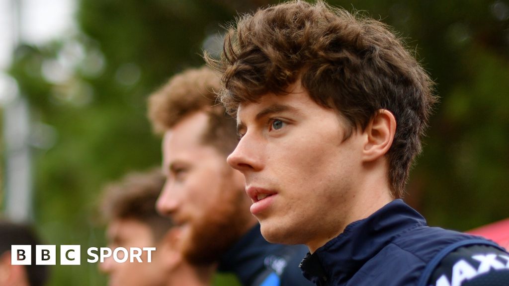 Daniel Pearson: Welsh cyclist joins Italy-based team Vini Zabu - BBC Sport