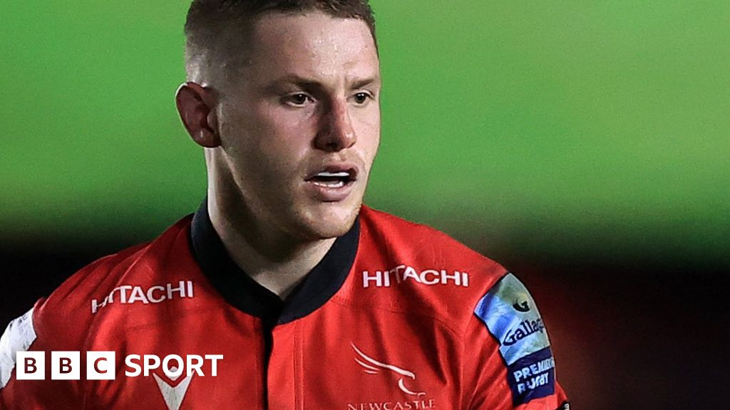 Tom Penny: Full-back extends contract with Newcastle Falcons - BBC Sport