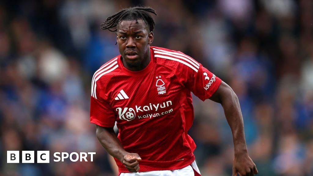 Nottingham Forest news: Anthony Elanga on how he can improve - BBC Sport