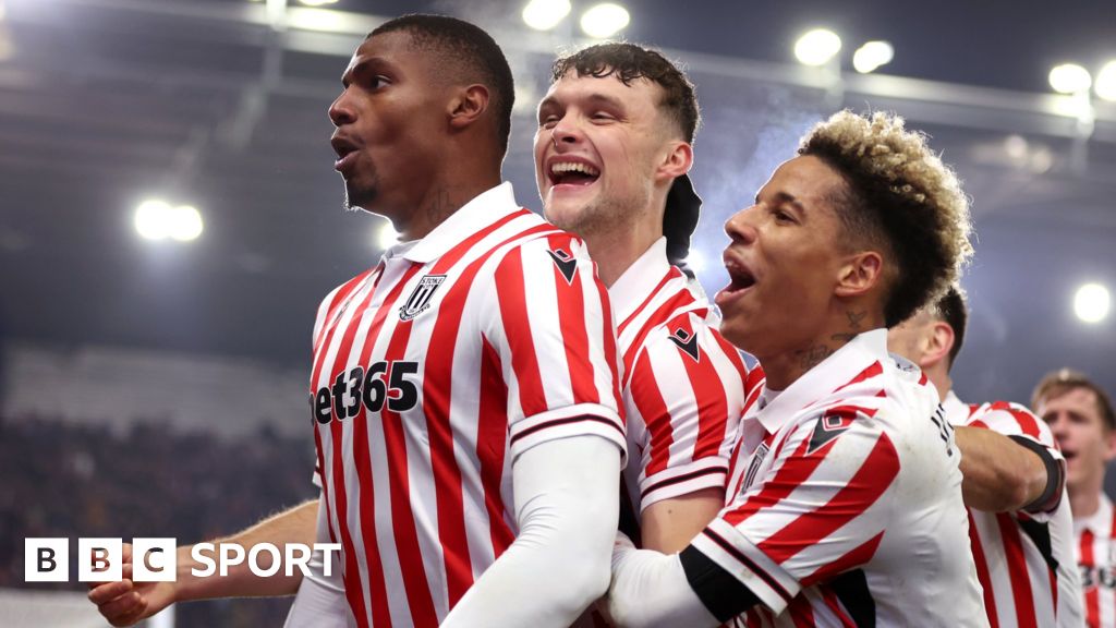Stoke City 1-0 Leeds United: Patrick Bamford penalty miss & Pascal ...