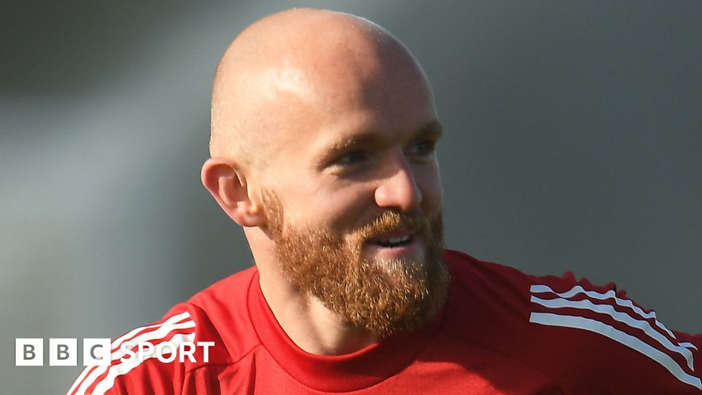 Jonny Williams: Fit-again midfielder available for Cardiff City - BBC Sport