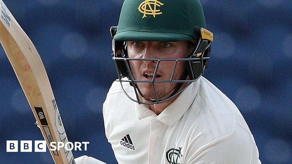 County Championship: Ben Slater stars with bat again for Notts against Kent - BBC Sport