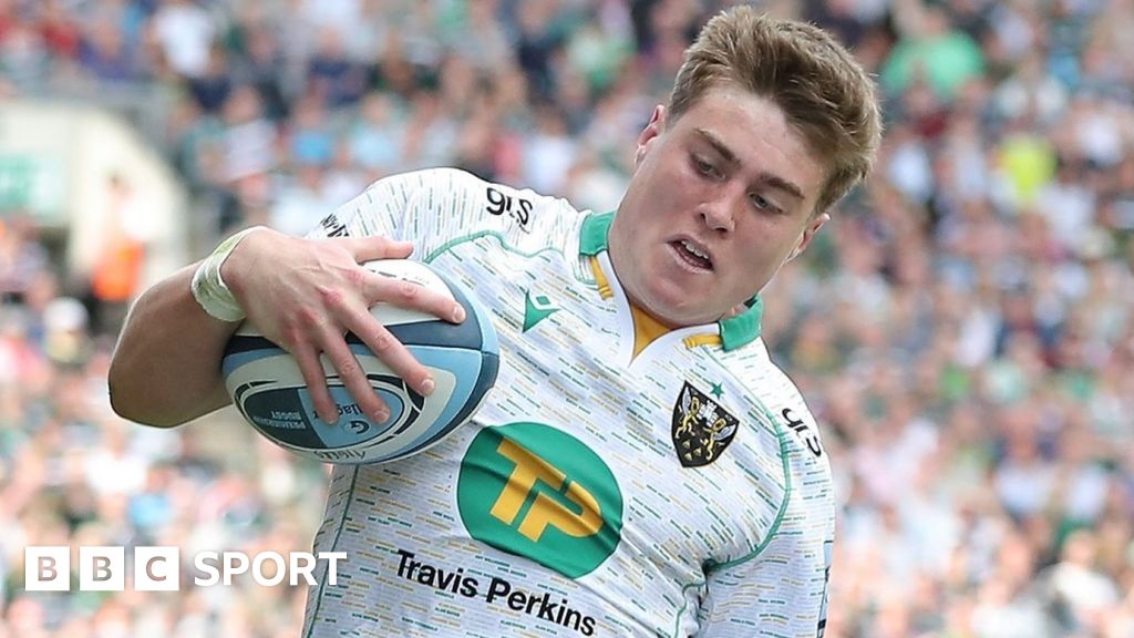 Tommy Freeman: England winger signs new Northampton Saints deal - BBC Sport