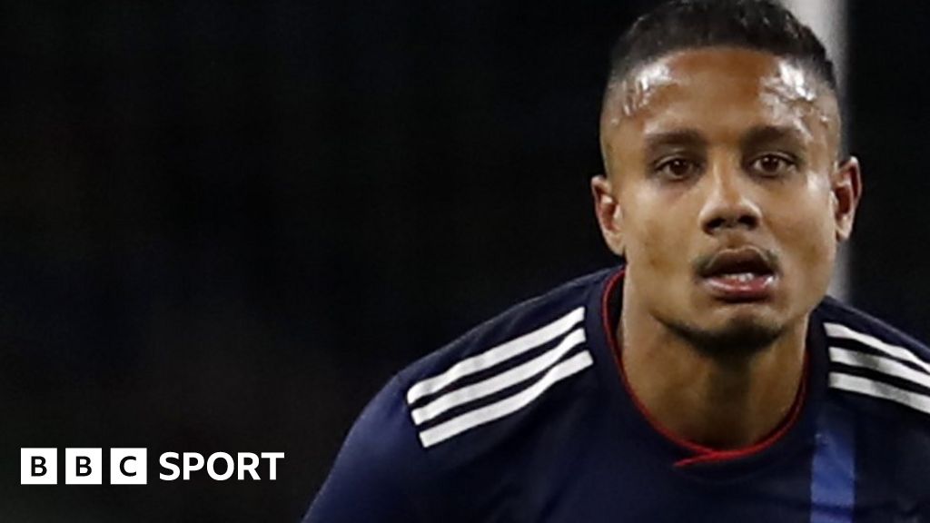 Michael Mancienne: Burton sign former Chelsea and Nottingham Forest ...