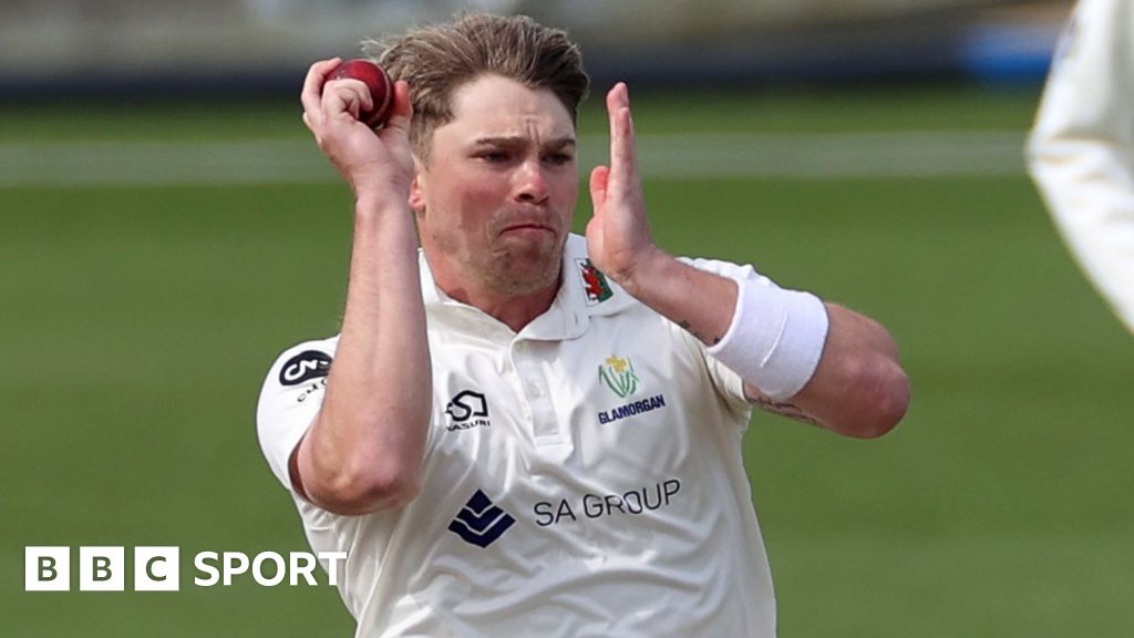 County Championship: Glamorgan v Yorkshire (Sun) - BBC Sport