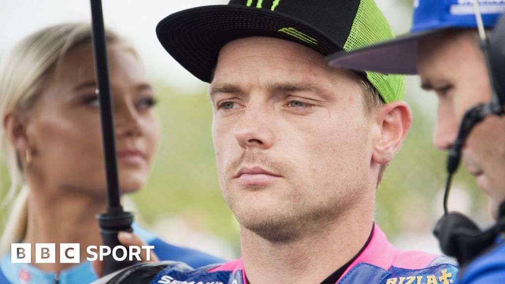 World Superbikes Alex Lowes Gets First Win As Jonathan Rea Crashes Out