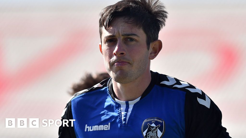 Ben Garrity: Port Vale sign midfielder from Blackpool - BBC Sport