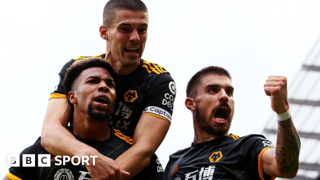 Man City 0-2 Wolves: Champions beaten at home - BBC Sport