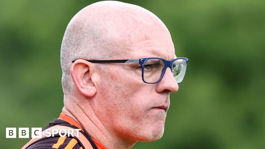 Ronan Murphy steps down as Armagh ladies football manager - BBC Sport