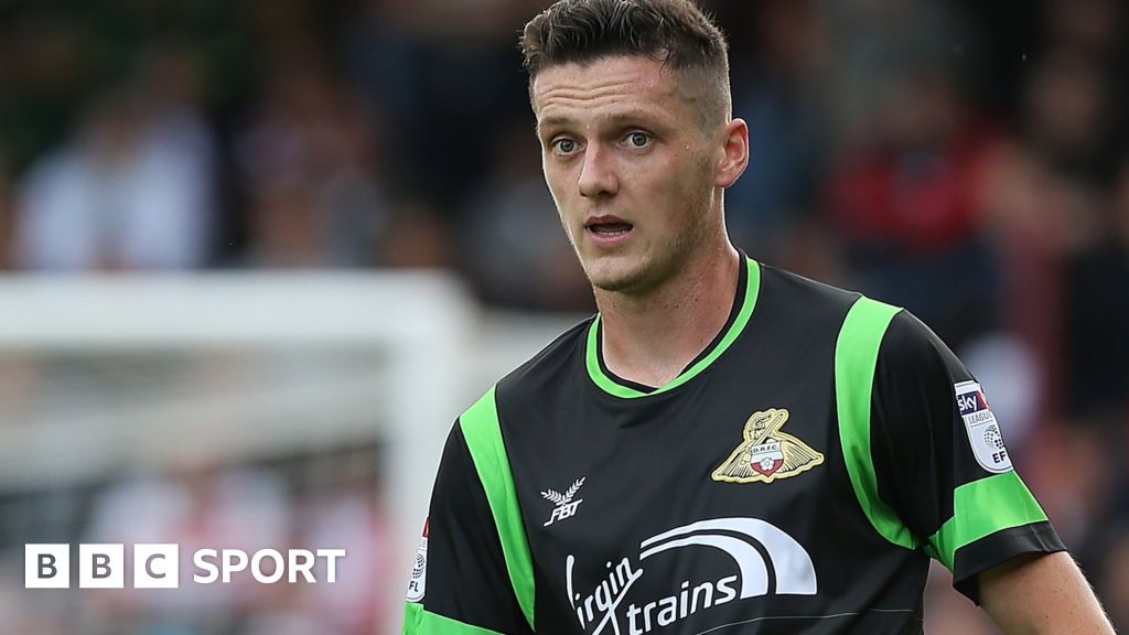 AFC Wimbledon: Tyler Garratt and Rod McDonald agree deals at League One ...