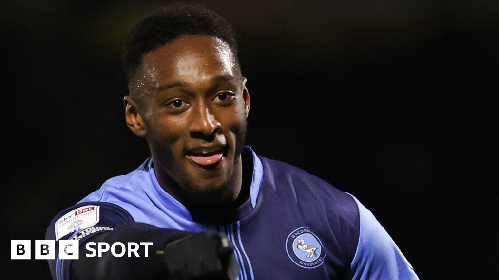 Brandon Hanlan: Wycombe Wanderers extend injured striker's contract ...