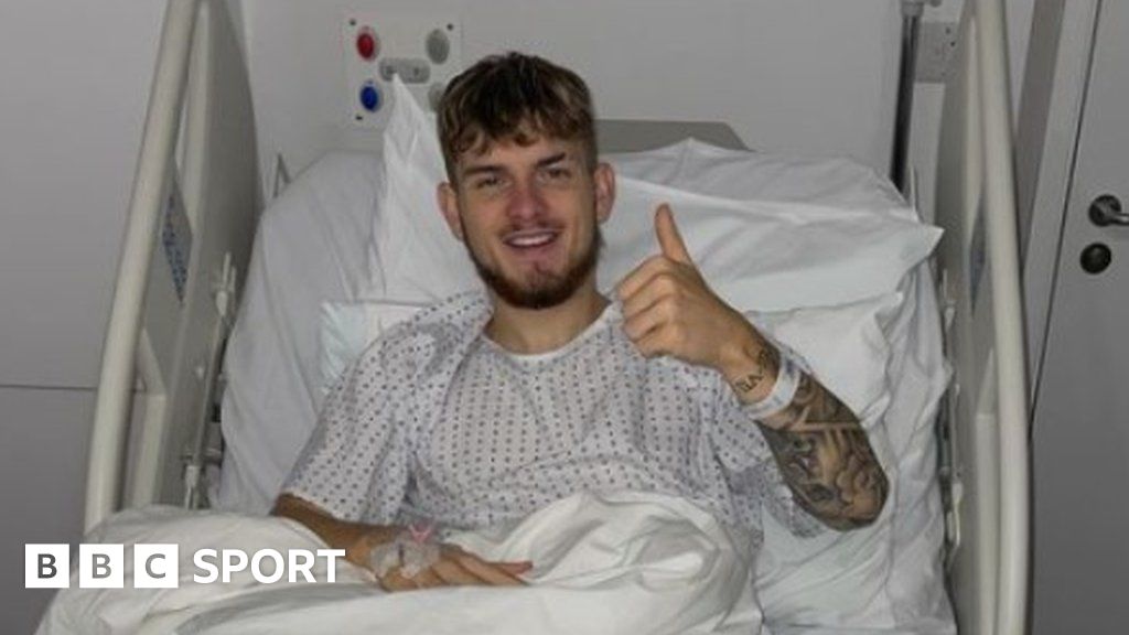 Harvey Elliott: Liverpool midfielder has surgery on ankle injury in ...