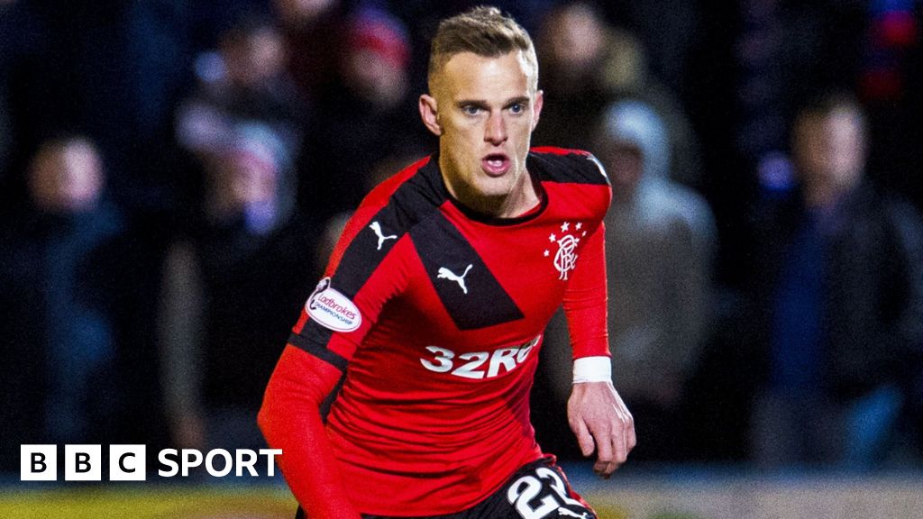 Dean Shiels signs one-year deal at Dunfermline - BBC Sport