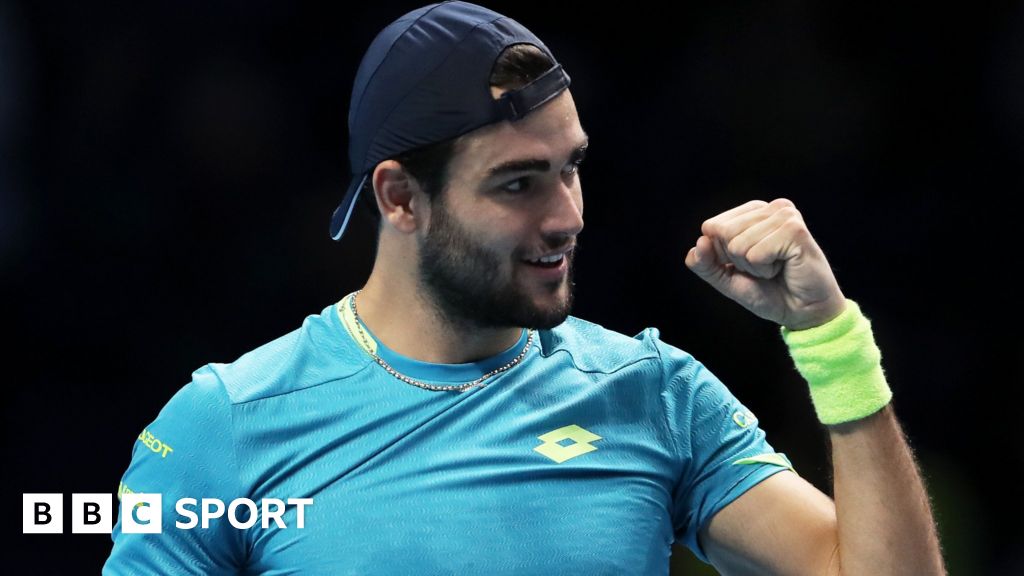 ATP Finals: Matteo Berrettini beats Dominic Thiem in London round-robin ...