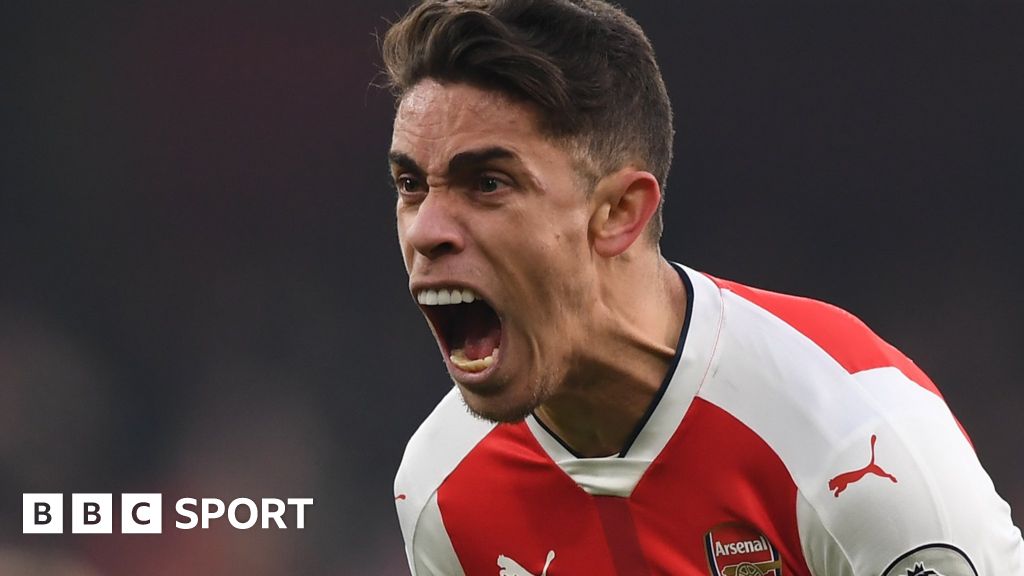 Arsenal's Gabriel Paulista joins Valencia - BBC Sport