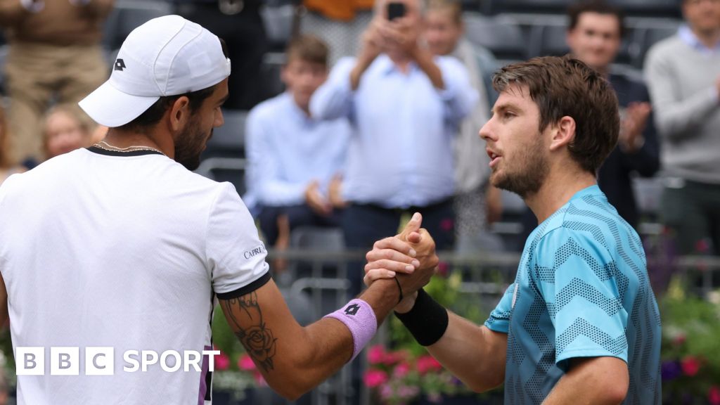 Queen's: Cameron Norrie loses final to Matteo Berrettini - BBC Sport