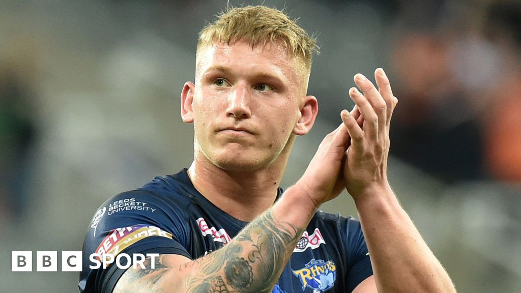 Leeds Rhinos: Mikolaj Oledzki signs new four-year contract - BBC Sport