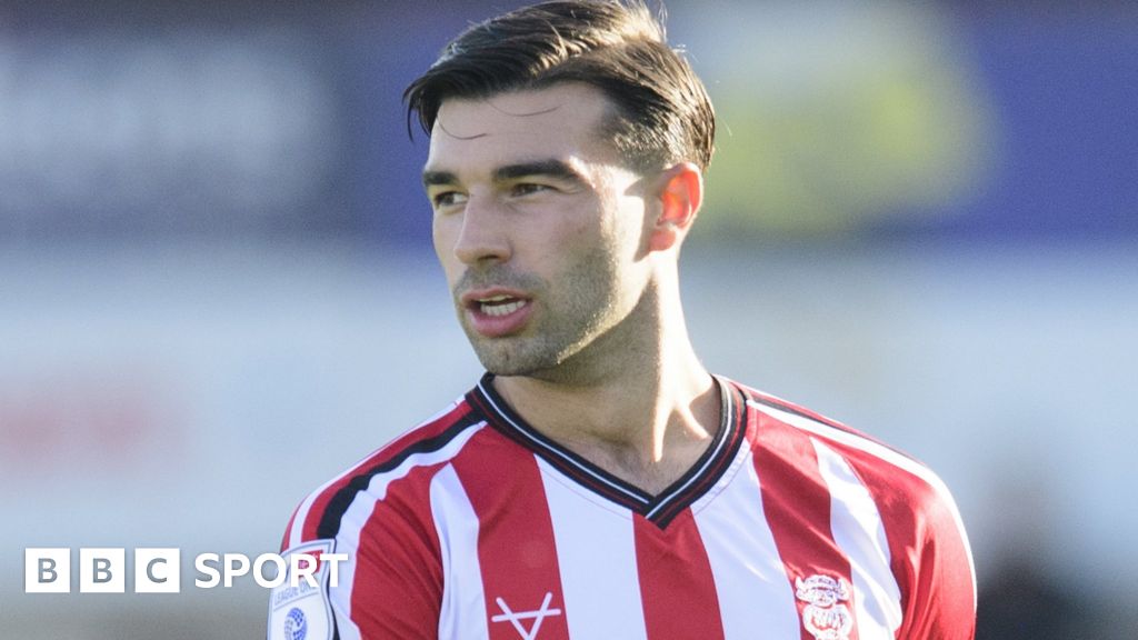 Danny Mandroiu at 'crossroads' after red card, says Lincoln boss Mark ...