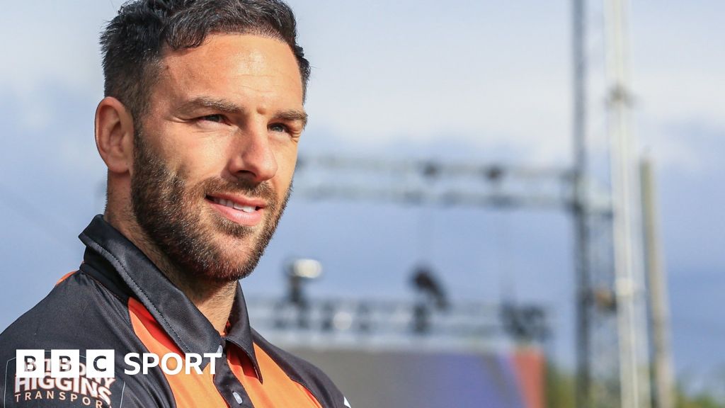 Luke Gale: Castleford Tigers & England half-back suffers further injury ...