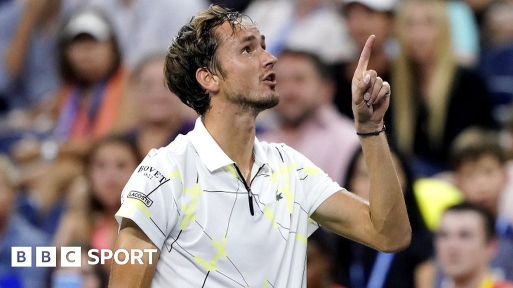 US Open 2019: Daniil Medvedev fined for unsportsmanlike conduct - BBC Sport