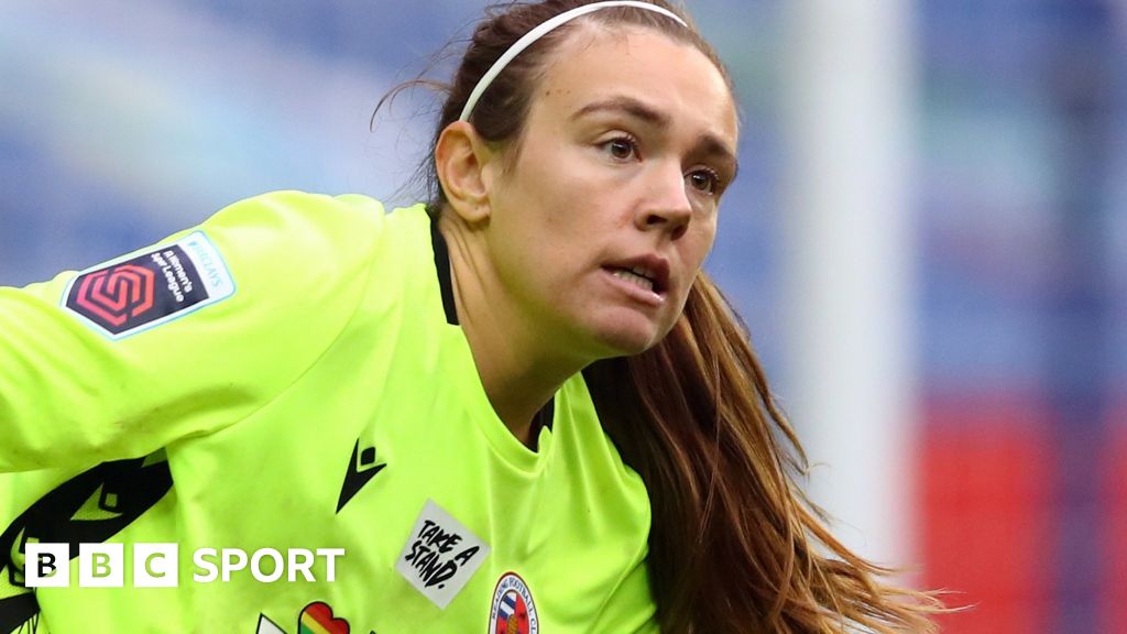 Grace Moloney: Reading goalkeeper agrees two-year contract extension ...